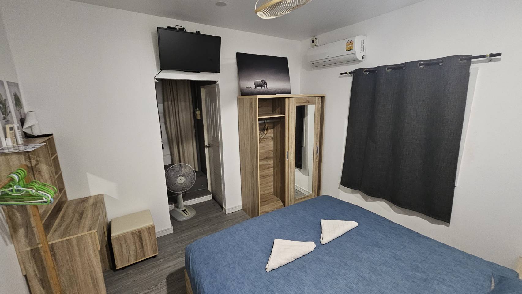 15sqm simple bedroom with A/C - Lipe Home Rentals